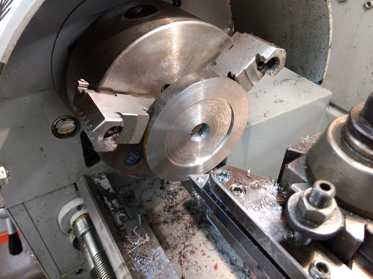 Mounting a 4-Jaw Chuck On My Lathe (Video) | Greens and Machines