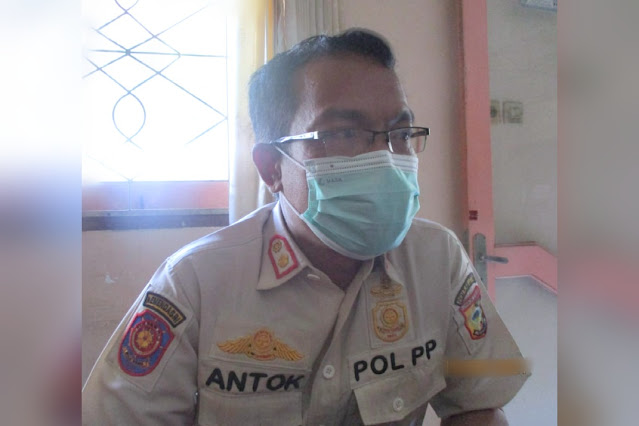 Siap-siap, Satpol PP Lotim akan razia warung makan buka siang saat ... Siap-siap, Satpol PP Lotim akan razia warung makan buka siang saat ...
