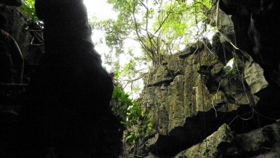 Roam-a-holic: Exploring Bayukbok Cave