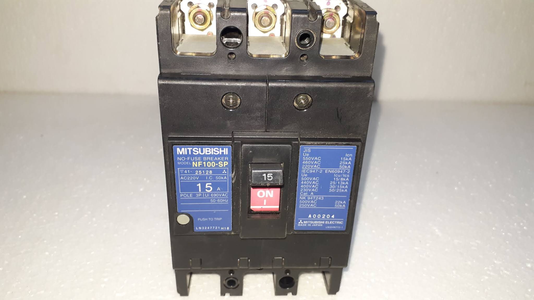 MITSUBISHI NF100-SP NO-FUSE BREAKER 15A 3P 690V NF100SP