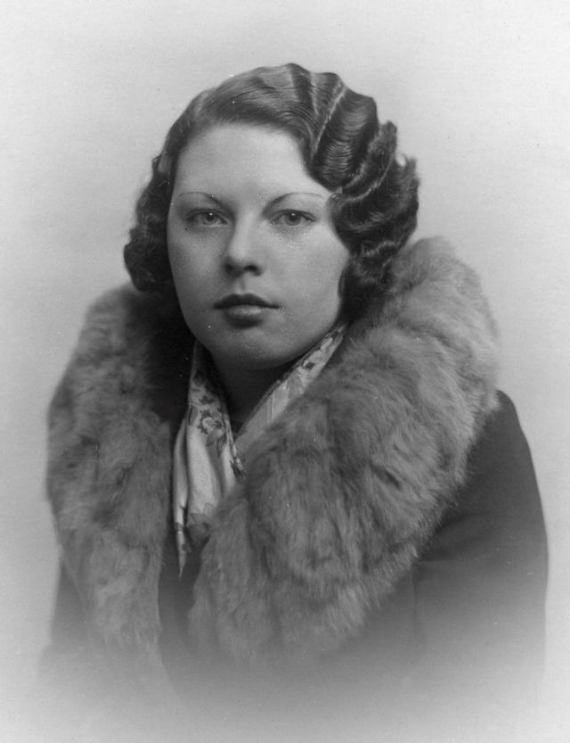 Marcel Wave: The Popular Hairstyle for Women in the 1920s ~ Vintage ...