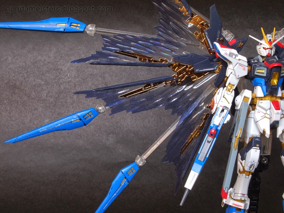 Gundam Meisters: Review: RG 1/144 - Strike Freedom Gundam (Wing Effects)
