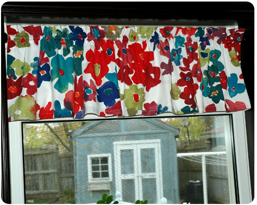 Crafty Cucumber: How to Sew a Window Valance