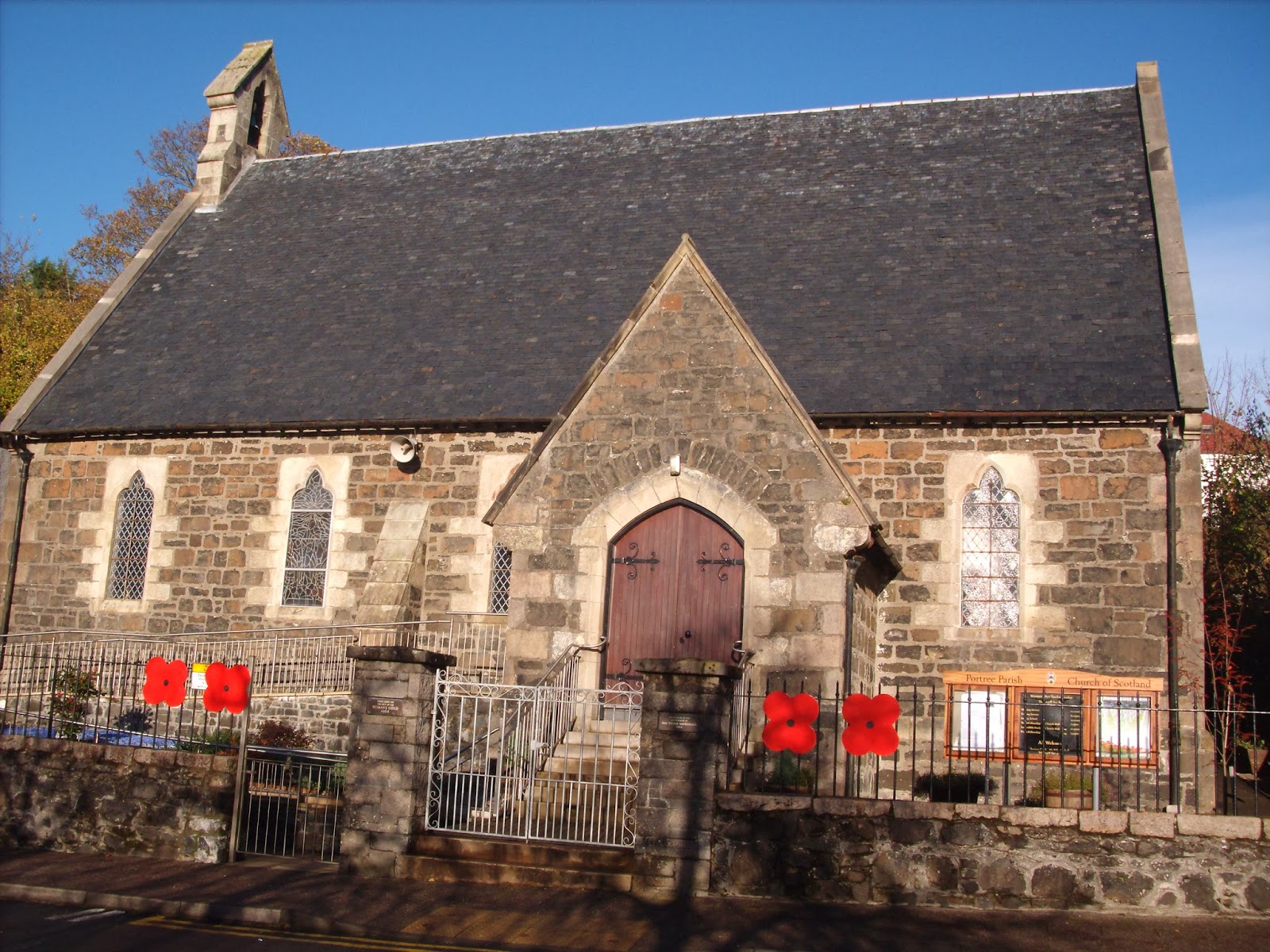 Angel on Skye: Somerled Square: Portree's 'Park'