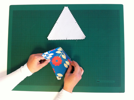 nineteenseventythreeltd: Paper craft: Easter Nets.