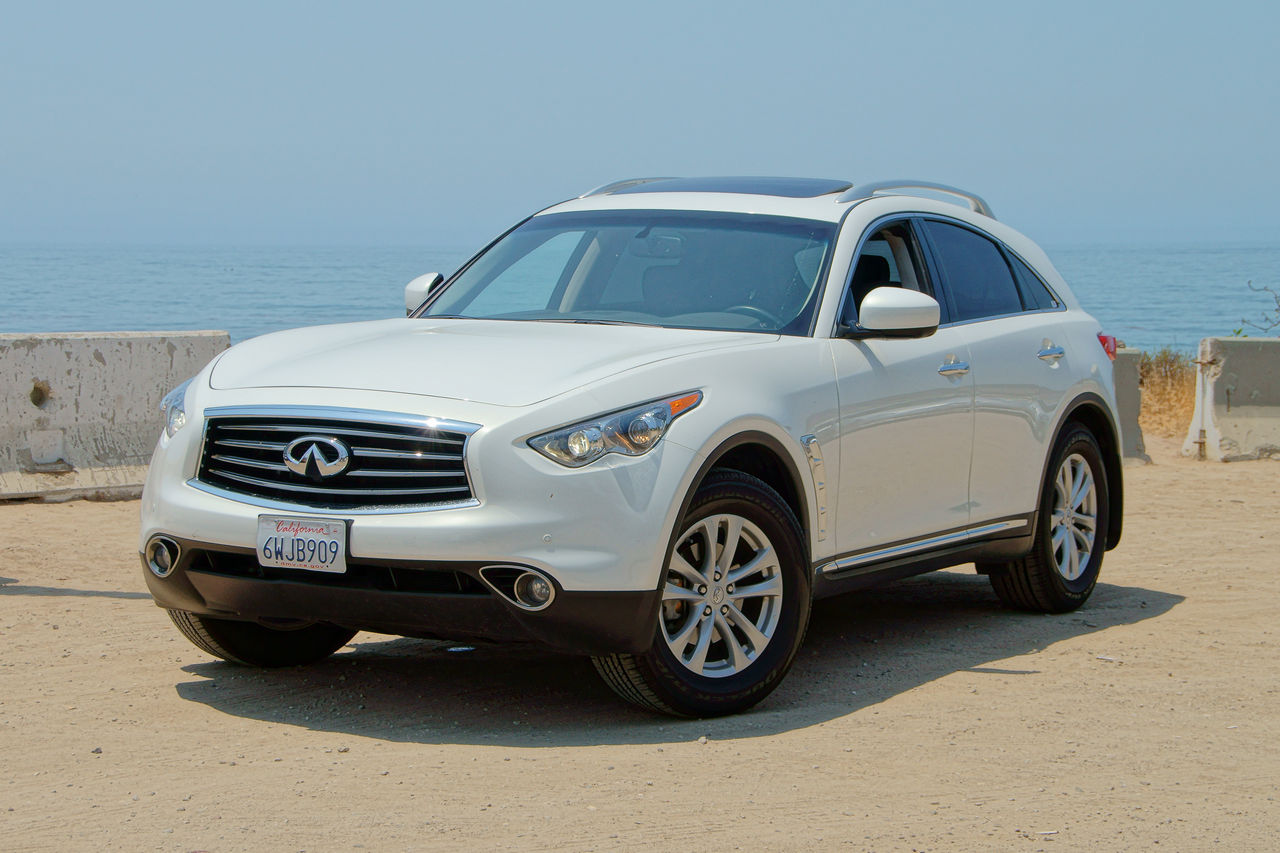 Car for the Job: 2013 Infiniti FX37 | MotorFlair