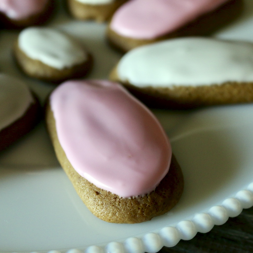 All That's Left Are The Crumbs: Honey Jumbles ~ #CreativeCookieExchange