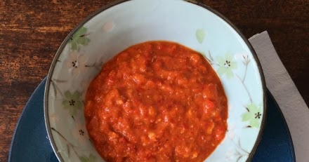 comida de quinta: molho romesco
