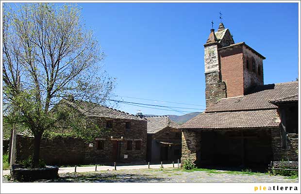 Pueblos rojos y negros de la sierra de Ayllón