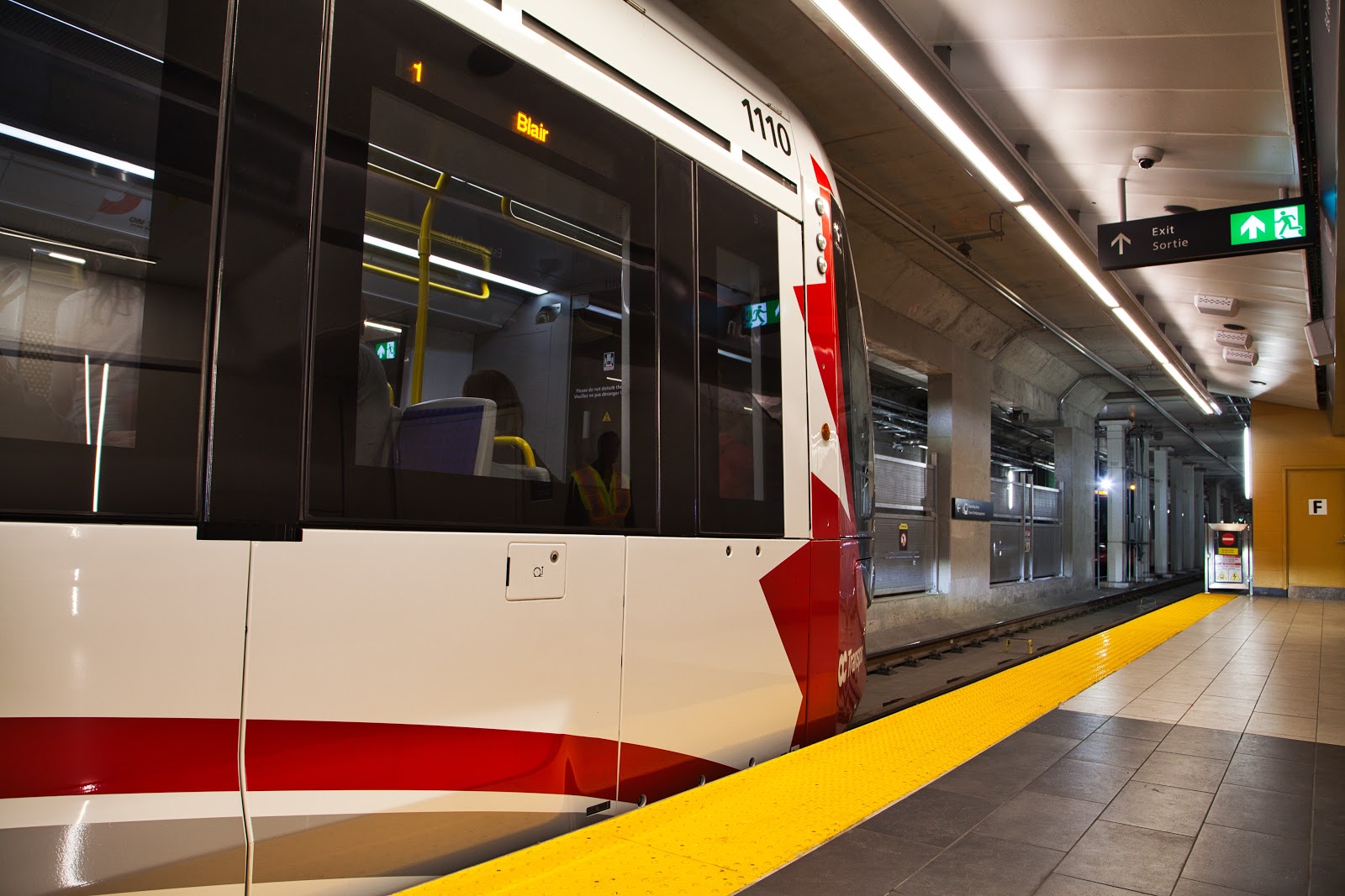 Ottawa Finally Gets Its First Ever Subway Train - Explore the World ...