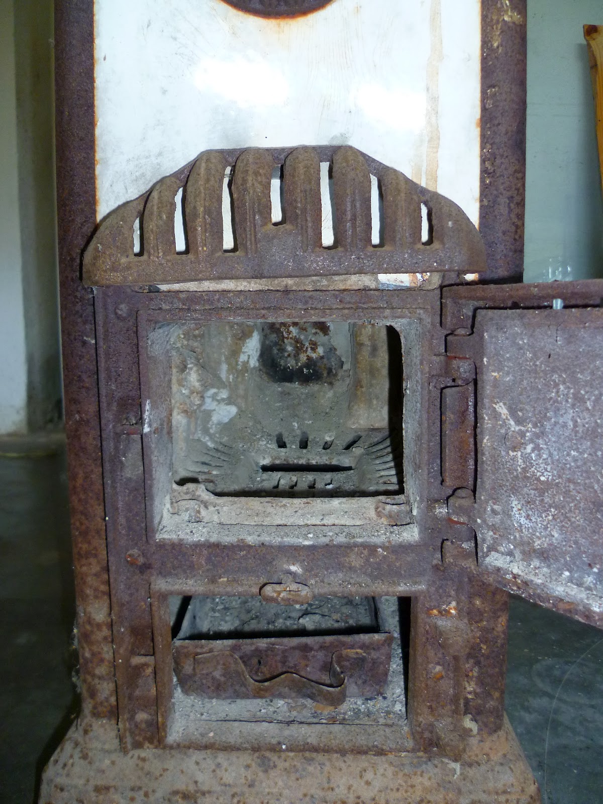 Живо село Мини ракетна печка за готвене1