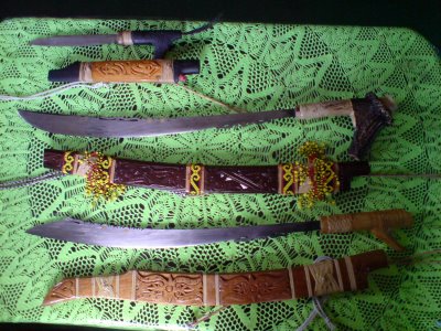 BORNEO BUMI KENYALANG: PARANG ILANG