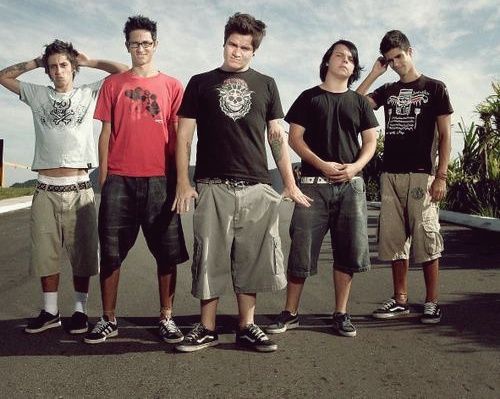 Mega El. Music: Banda Strike