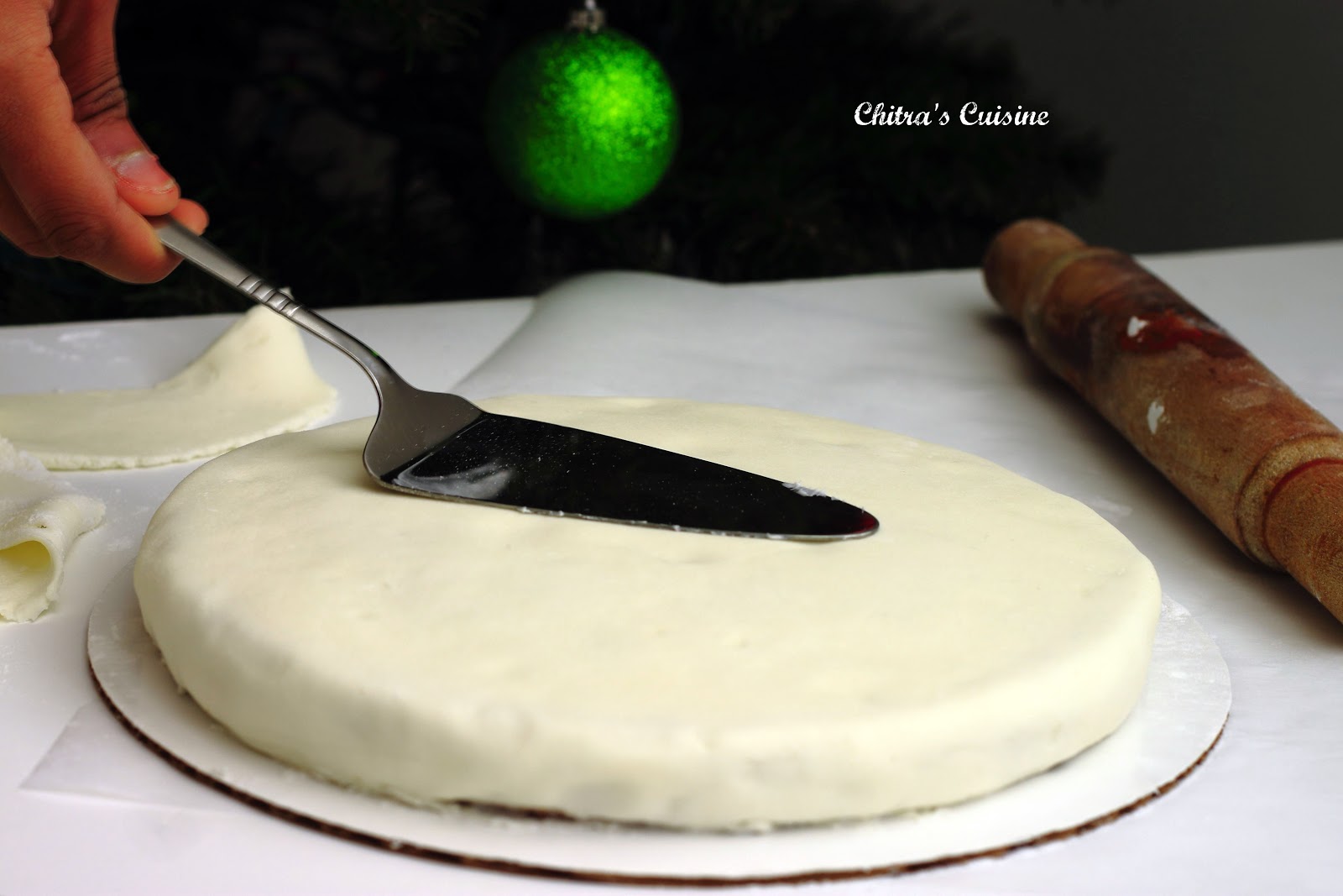 Chitra's Cuisine: Marshmallow Fondant Cake