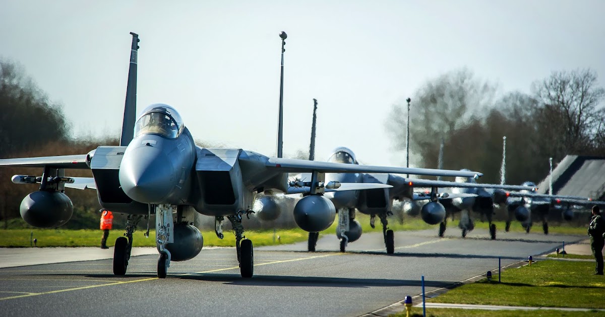 Defensa y Armas: EEUU prepara la venta de 36 cazas F-15 a Catar y 24 Super Hornet a Kuwait