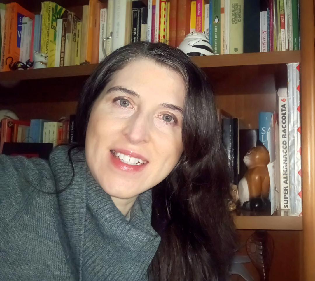 L'angolo delle parole: Intervista a Maria Teresa Steri