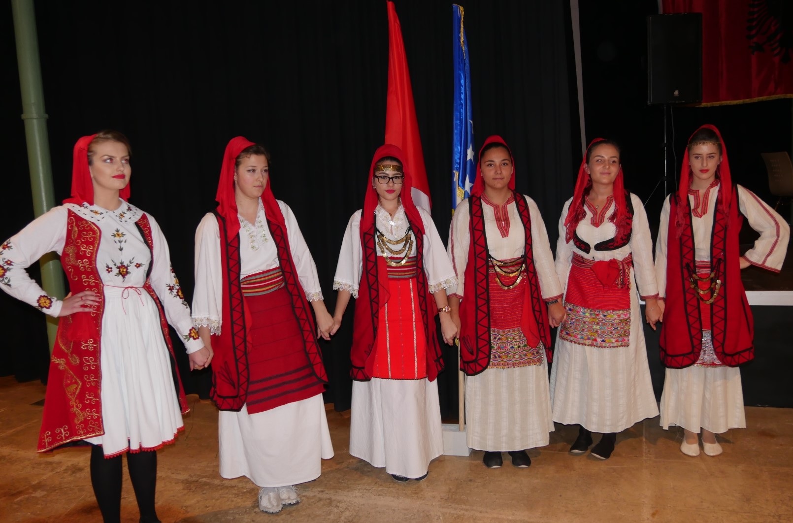 Dübendorf's "Plisat" , an artistic association that preserves Albanian ...