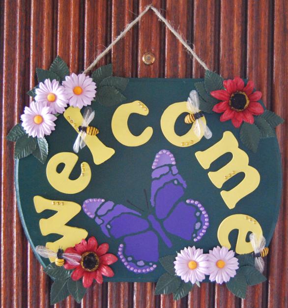 Naturally Me Creations: Spicing Up The Front Door - Welcome Door Sign