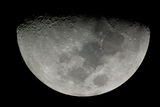 Astroblog: Moon 9 January 2014 (OR what you do while waiting for Aurora)