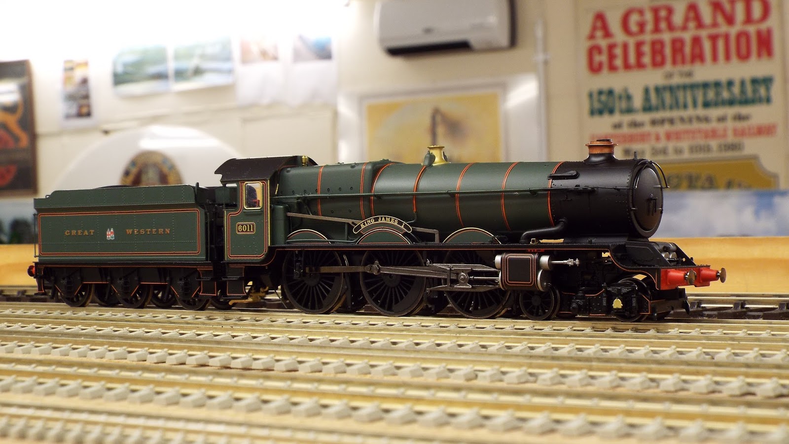 THE BRITISH RAILWAY STORIES LTD: "Hornby King review"