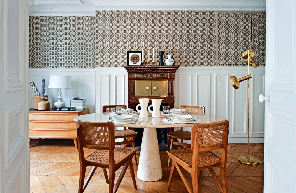 Α French interior designer’s elegant Parisian apartment