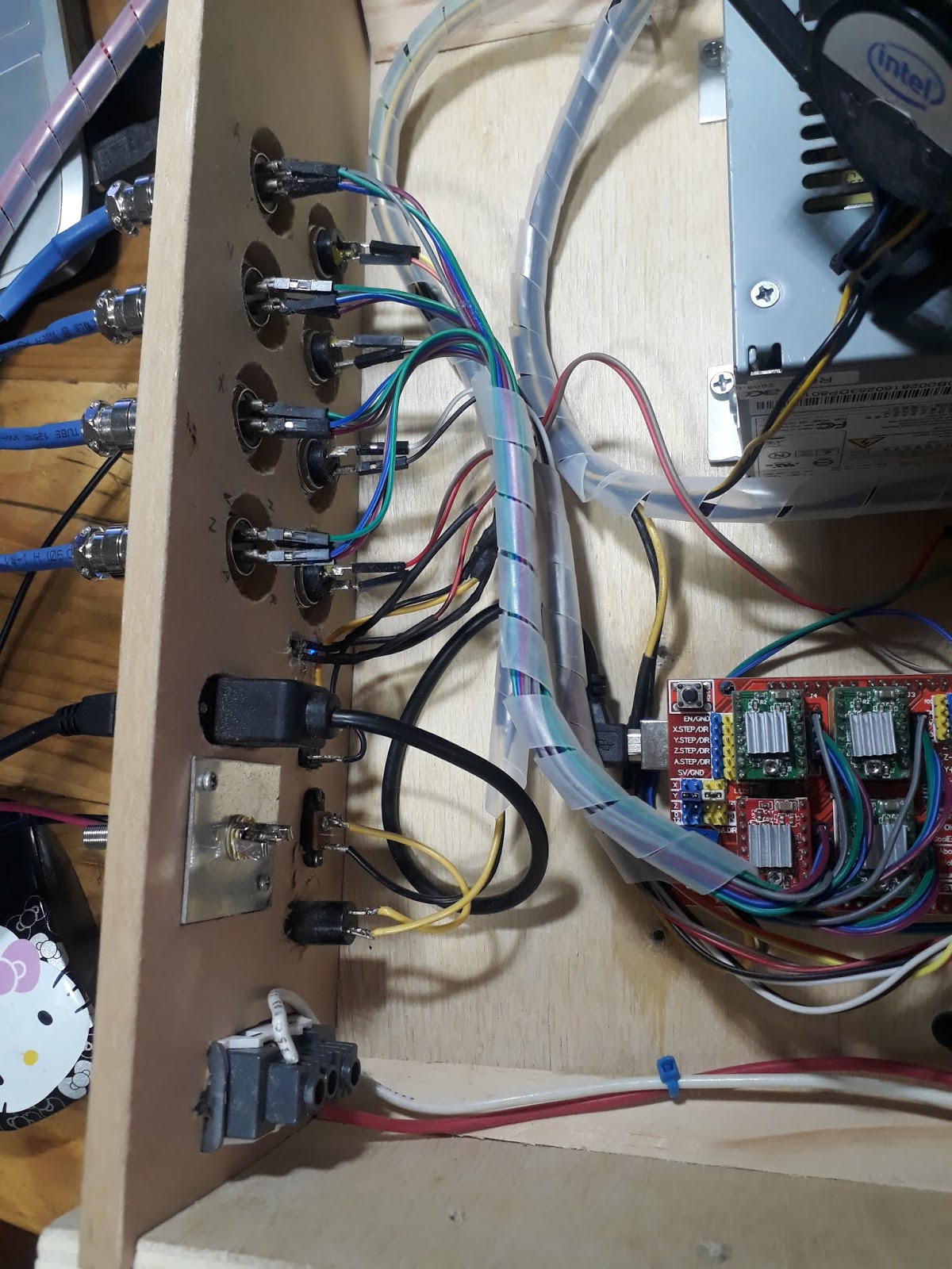 Maker: SEGUNDA CAJA DE CONTROL - (DIY CNC)