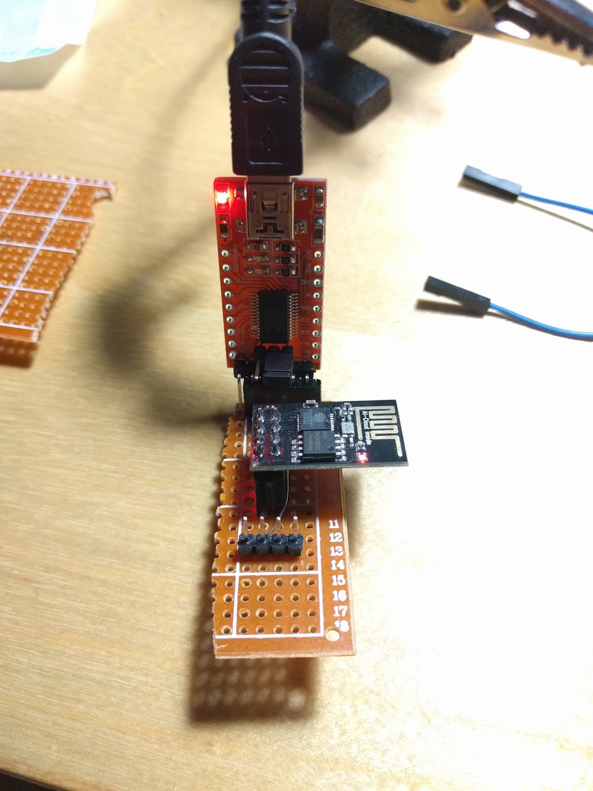 Dave's Projects: ESP-01 Guida al primo utilizzo e DIY programmer