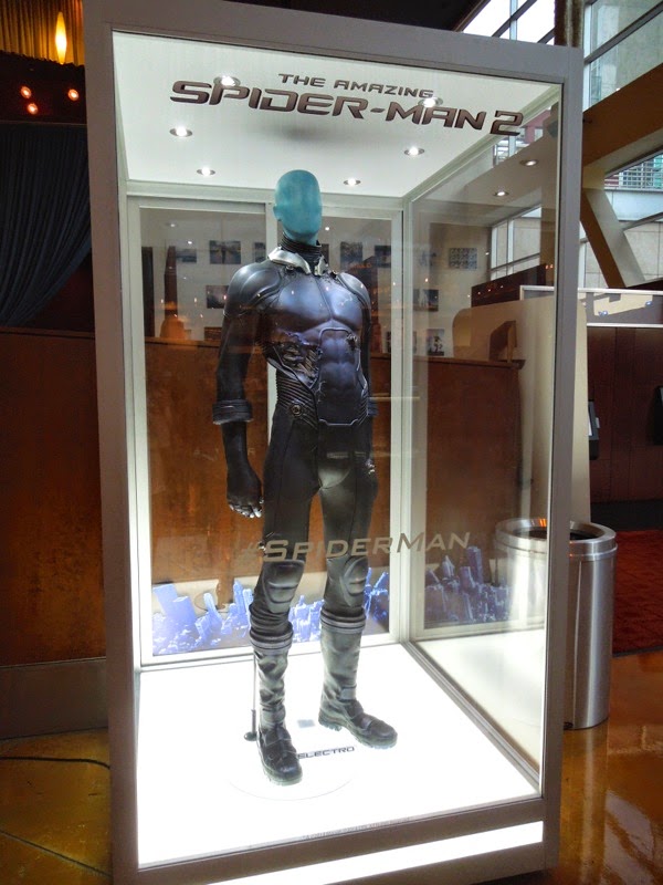 Hollywood Movie Costumes and Props: Jamie Foxx's Electro movie costume ...