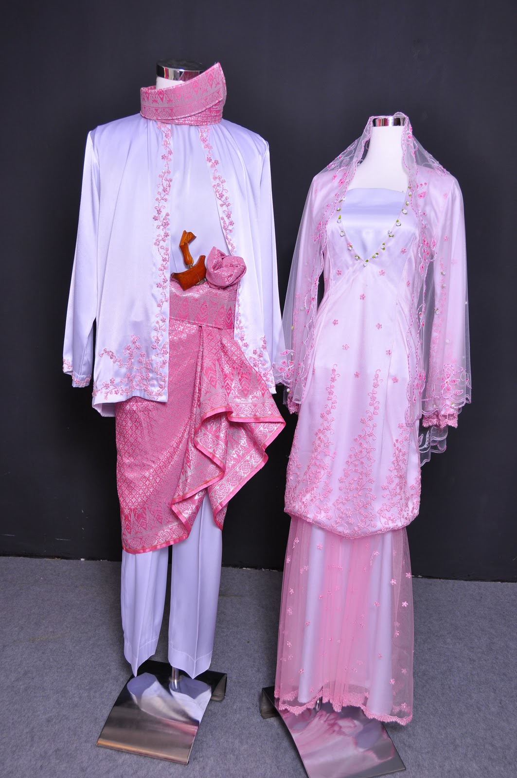 Pelamin Hati: Busana Pengantin Untuk di Dijual