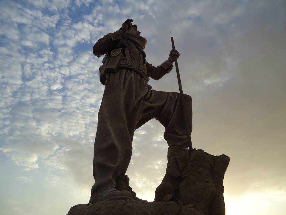 kurdistanart: Peshmerga statue in Kirkuk south of Kurdistan پەیکەری ...