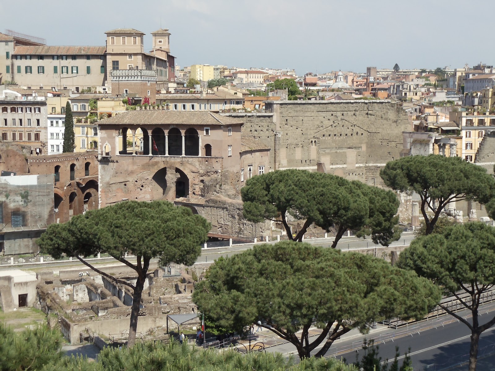 Images and Impressions: Rome, Day Two - une femme d'un certain âge