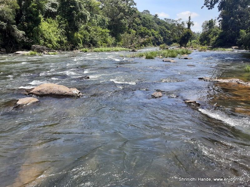 Beware of Barapole river rafting in Coorg! - eNidhi India Travel Blog