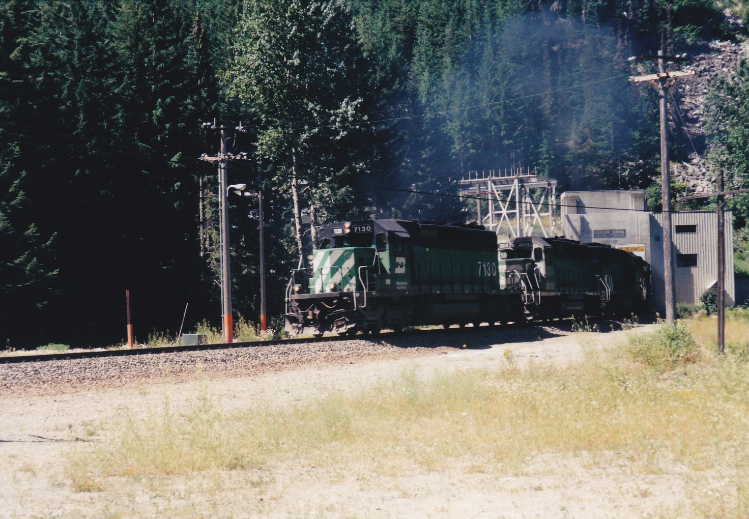 TrainPages: Trains on Stevens Pass in July 2000