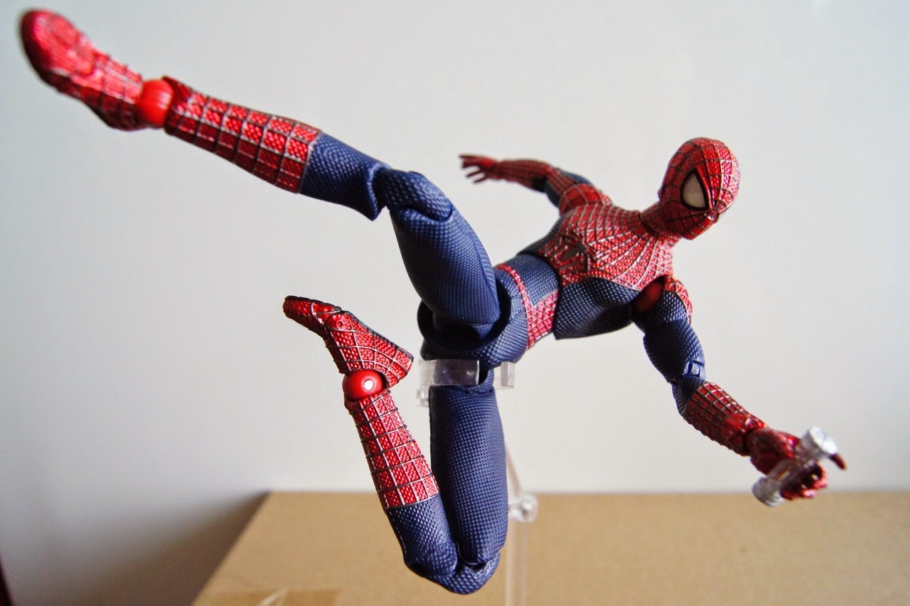 Alteregoistic - Toy Blogger: Medicom's Amazingly Miraculously MAFEX ...