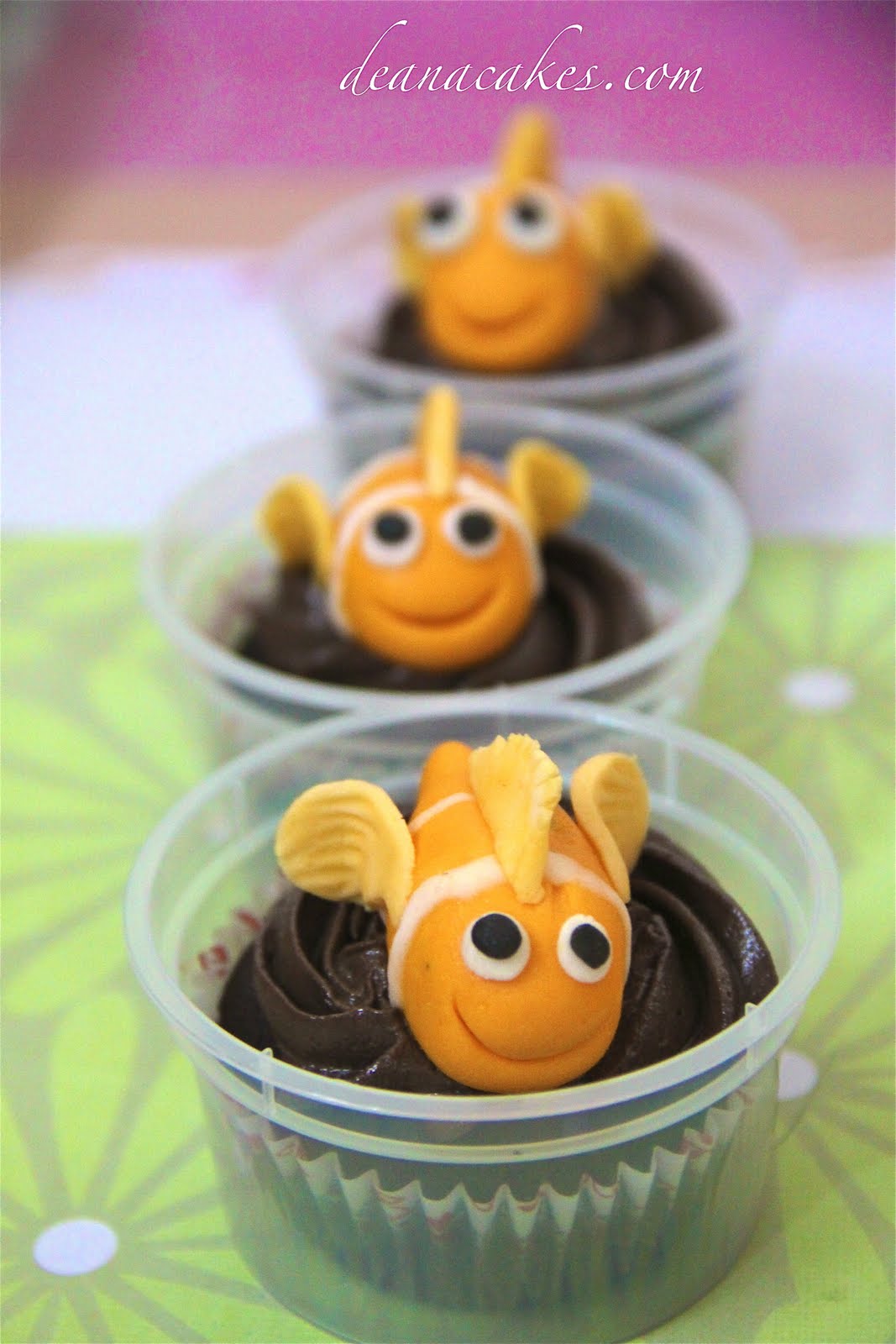 Contemporary Cakes For all Occasion: Finding Nemo Cupcakes
