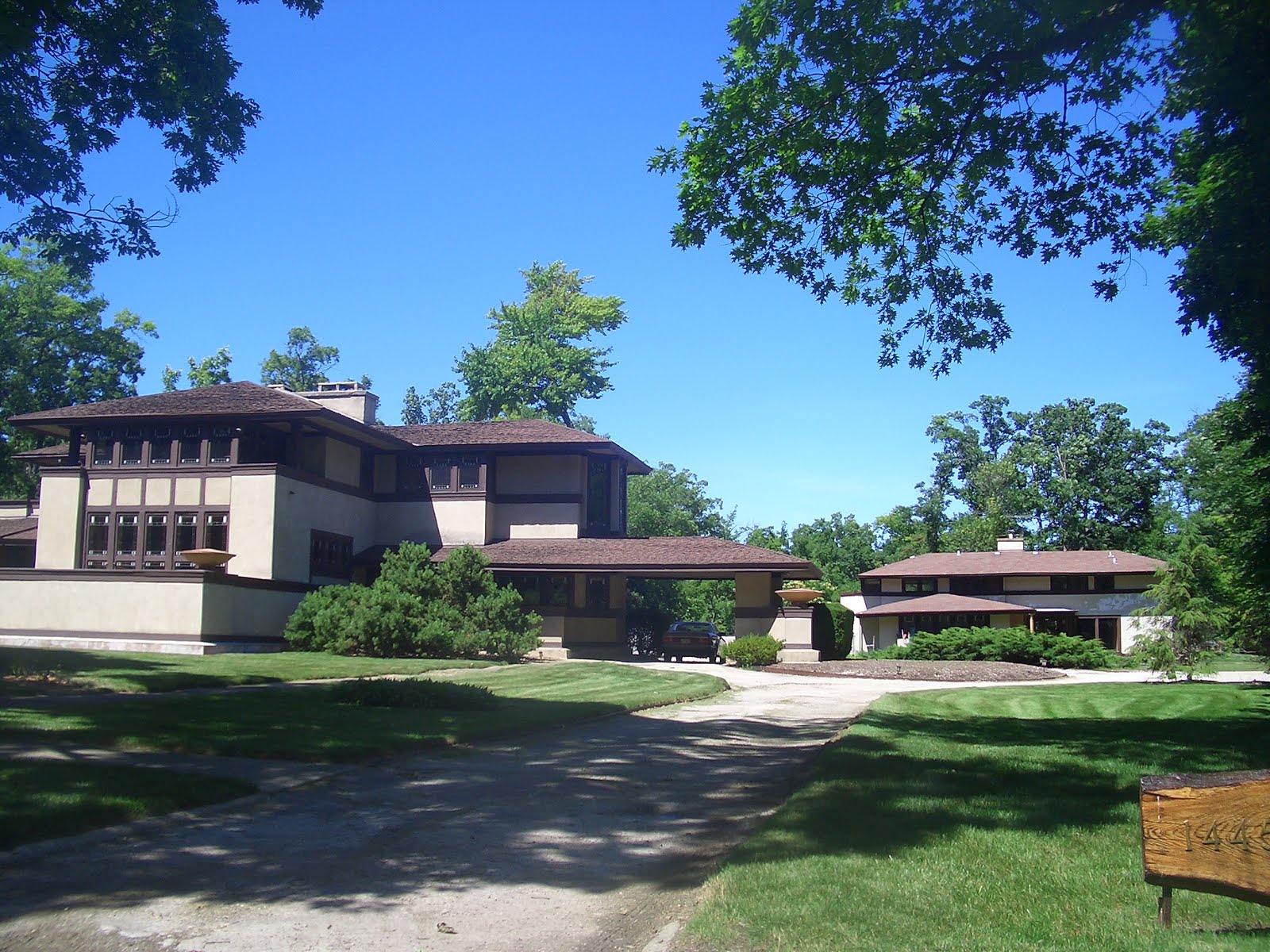 Cool Architecture: Frank Lloyd Wright, Highland Park, IL (2010)