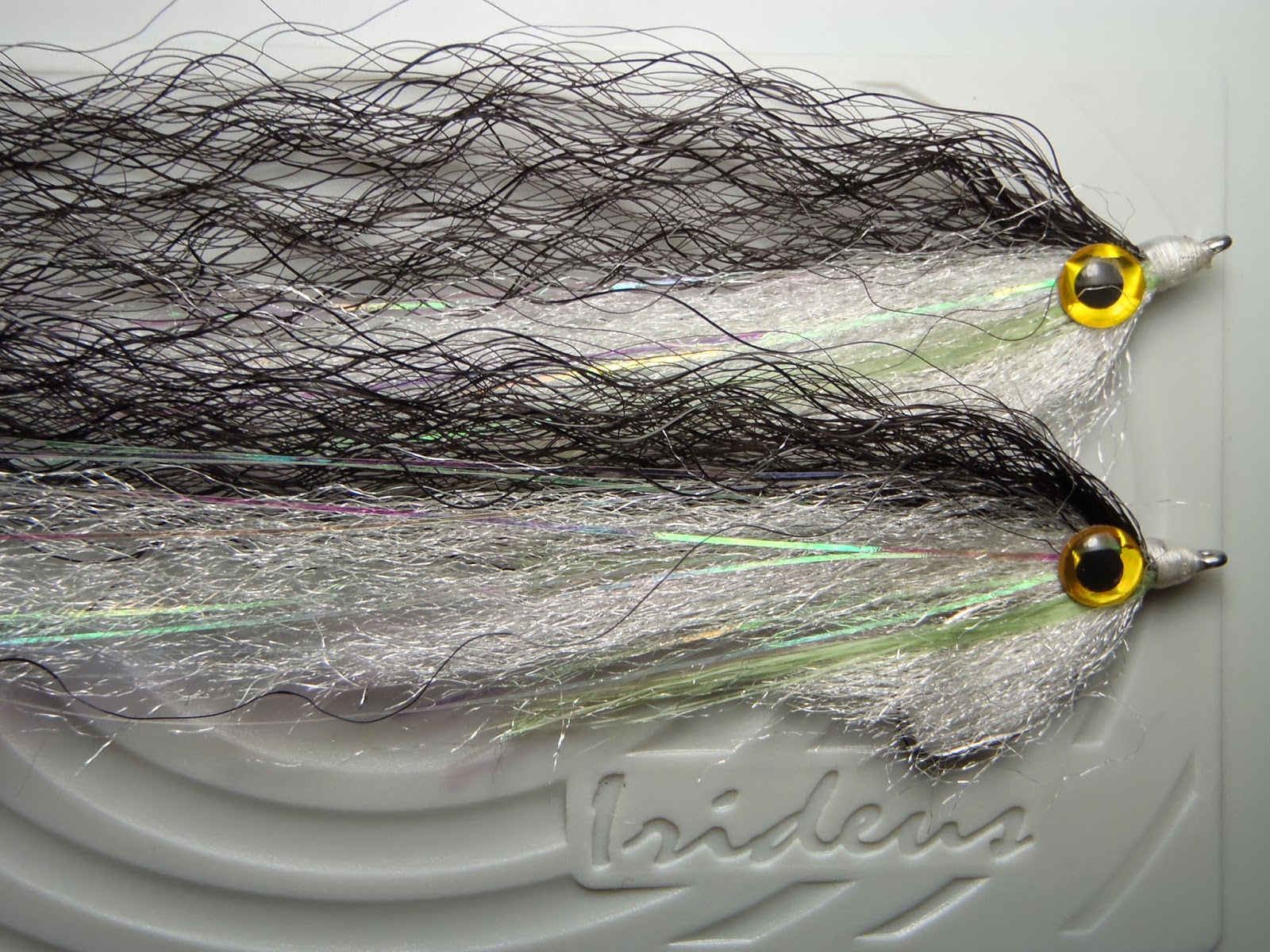 Irideus Fly Fishing Products: Irideus baitfish fly fishing fly pattern ...