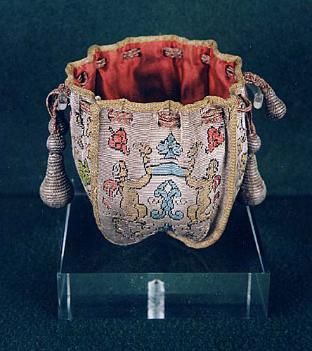 loveisspeed.......: Handbag and purses 17th century to 18th century women..