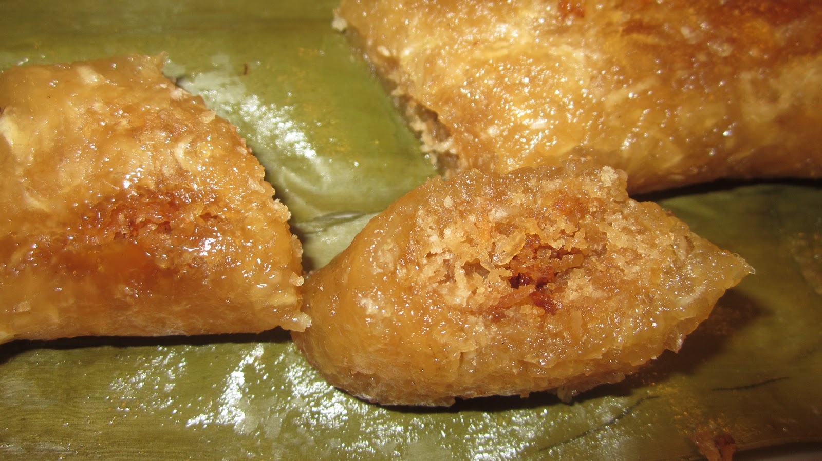 Wow to Life: Suman Balinghoy or Cassava Suman with Coconut Filling