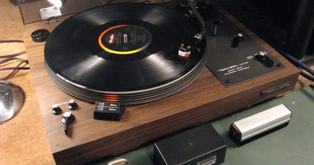 Bot Thoughts: Tiny, Portable Turntable Strobe