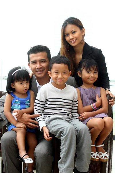 Aaron Aziz Family - Aaron aziz family, childhood, life achievements ...