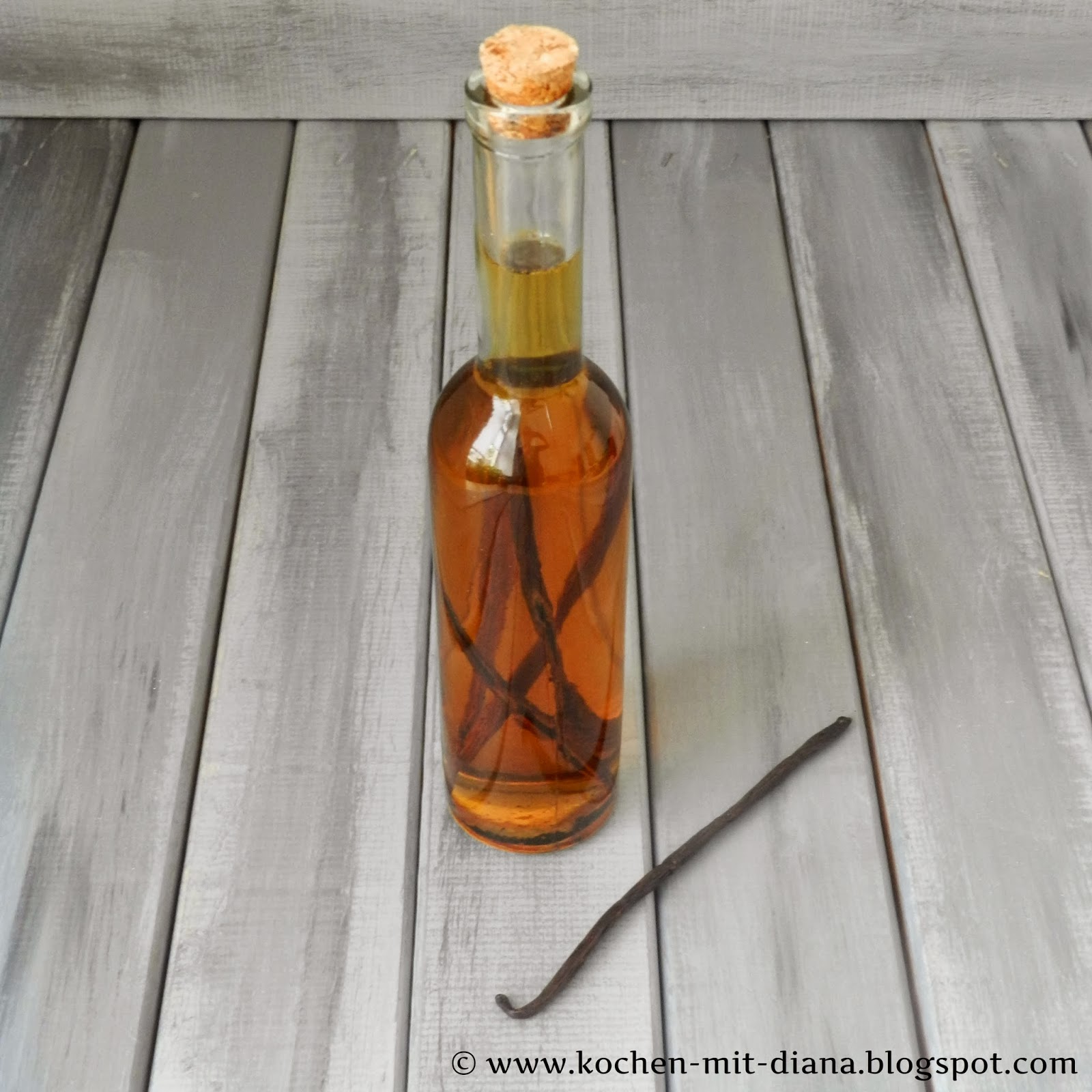 Vanilla extract - Cooking with Diana