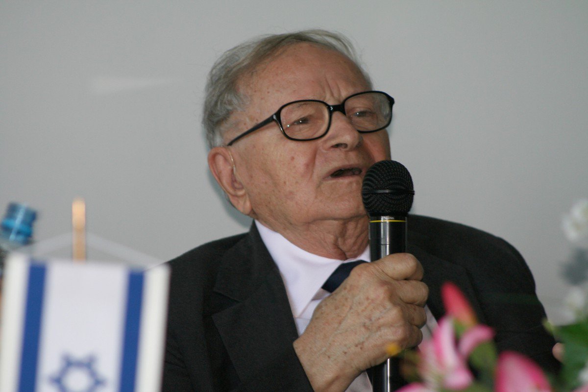 CULTURA HEBRAICA: RAFI EITAN, O LEGENDÁRIO ESPIÃO QUE PRENDEU ADOLF ...