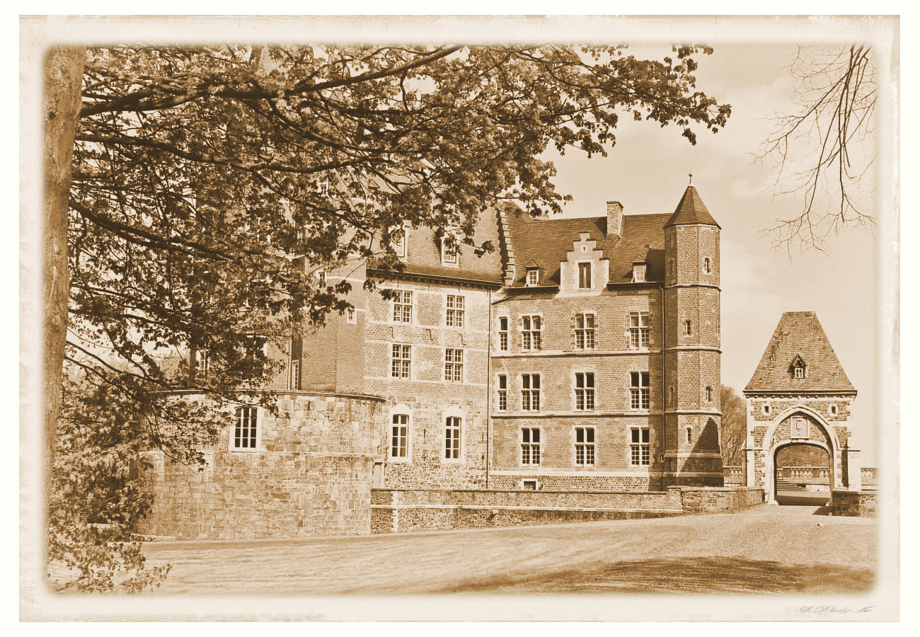 Create with TLC: Vintage Castle Photos...