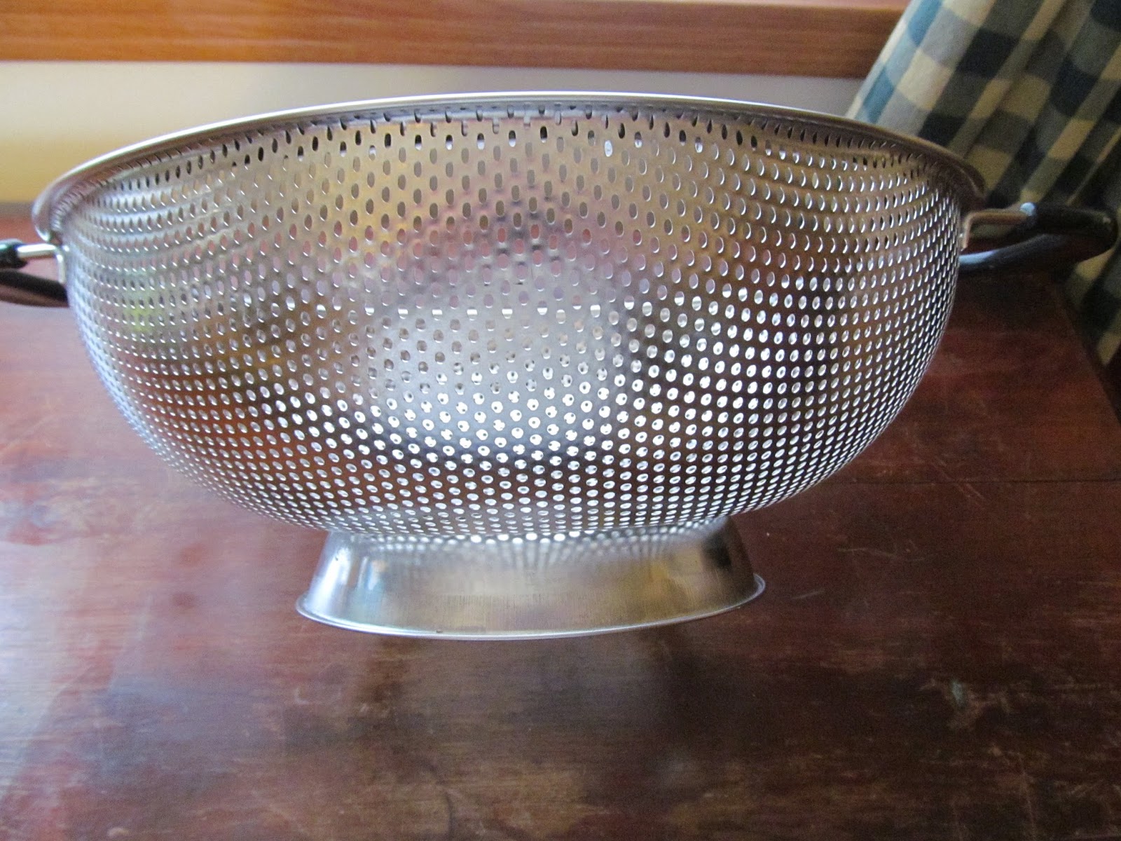 The Minister's Wife : This Is The Best Colander I Have Ever Used