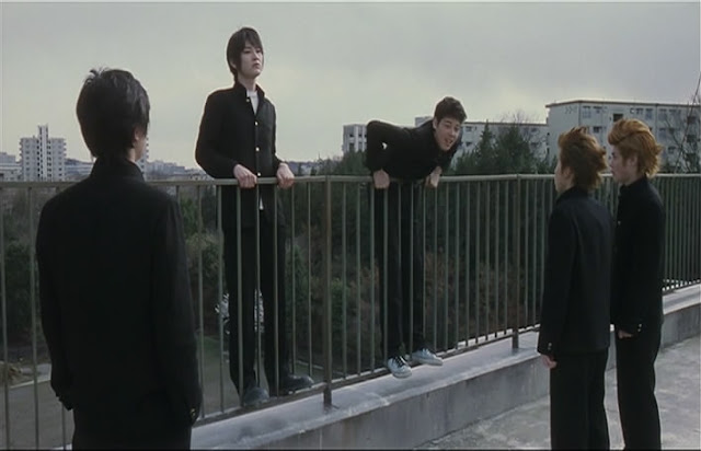 Mike y sus chinos: Blue Spring (Japón, 2001)