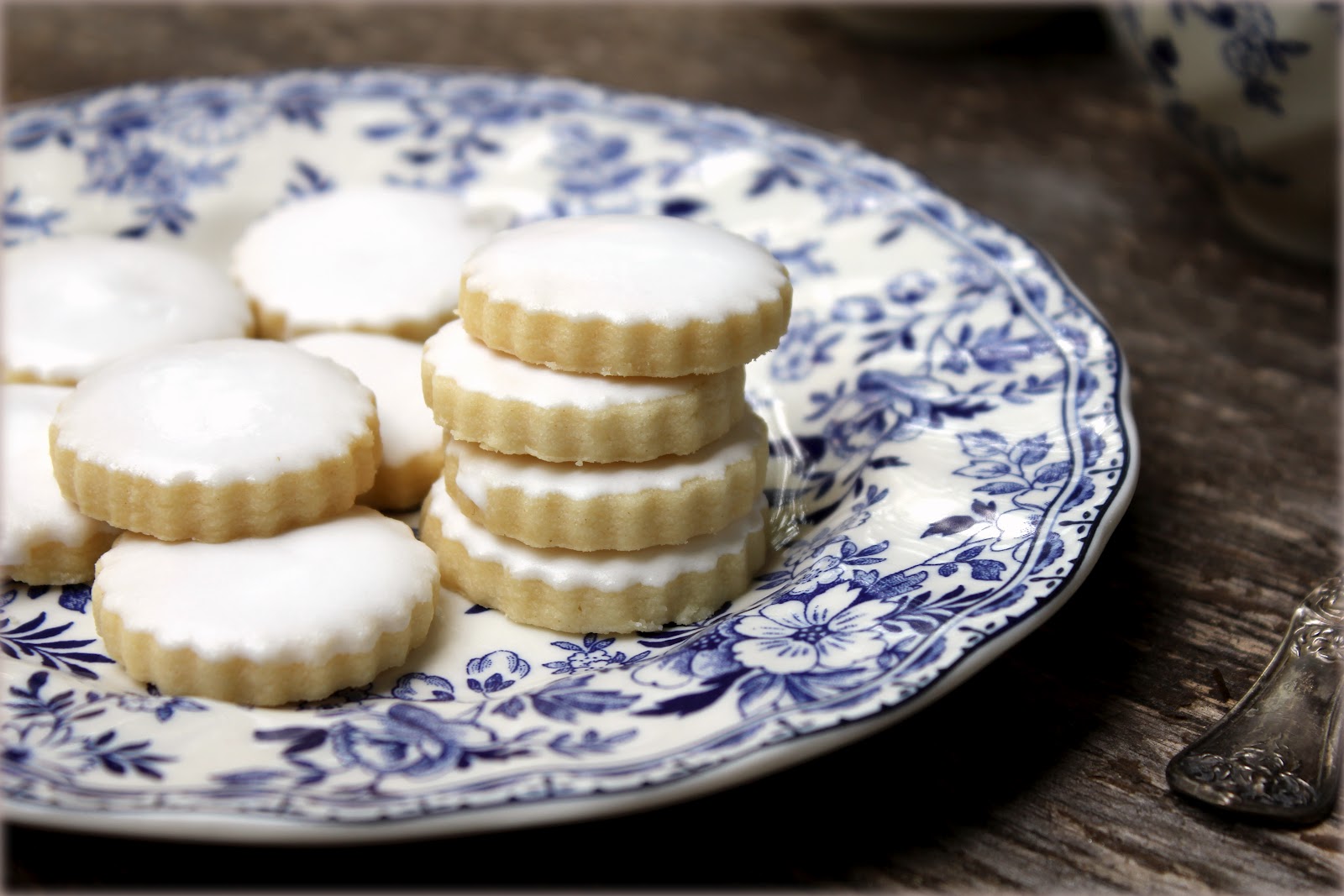 Cherry Tea Cakes: Iced Shortbread