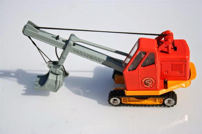 Studio Pluche: Corgi Priestman