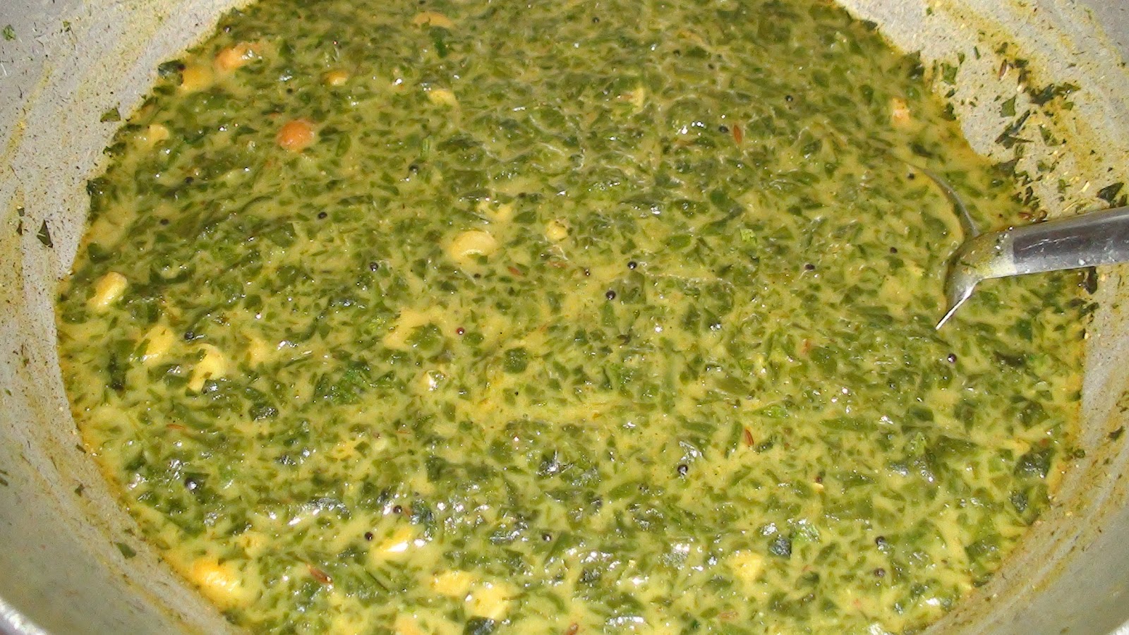 Queen of my kitchen: Palak chi paatal bhaji