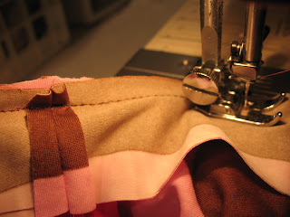 Creative Chicks: Contrasting Binding on Swimsuits Tutorial